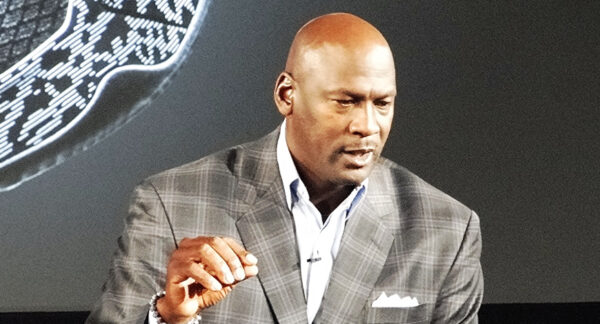 Michael Jordan – Teamwork - Teach Different